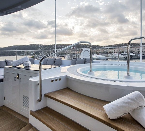 Yacht PRINCESS TOO, Feadship | CHARTERWORLD Luxury Superyacht Charters